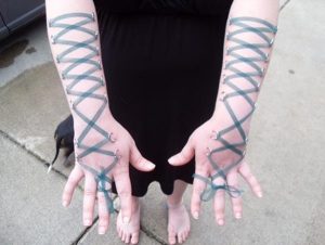 70 Best Corset Piercing Ideas to Try out - Border Tattoo