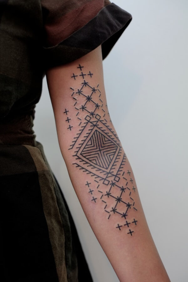 90 Tribal Tattoo Designs For Men And Women - Border Tattoo